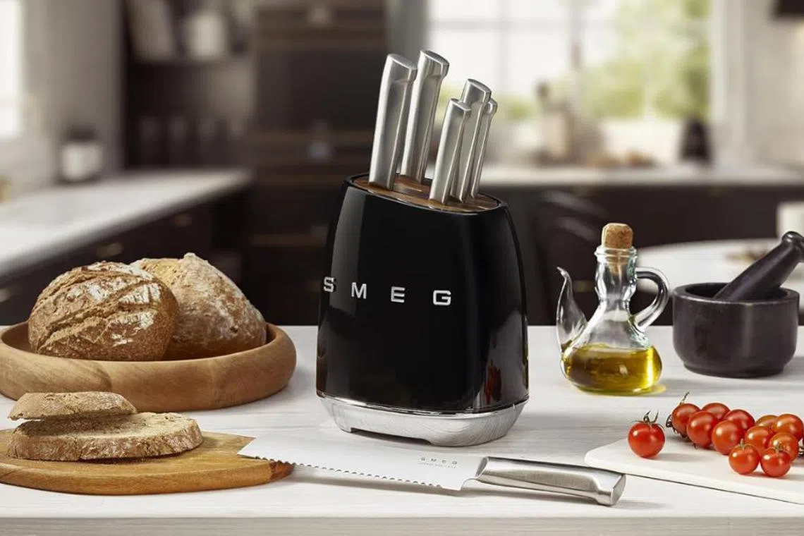 This retro-cool Smeg knife set is on sale at up to 40% off | Home ...