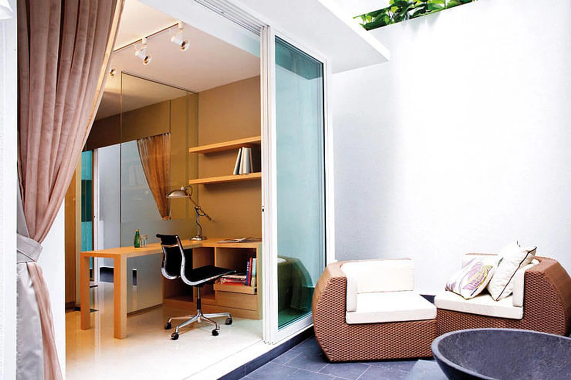 $50,000 Renovation for a rare 3-bedroom condo maisonette | Home & Decor ...