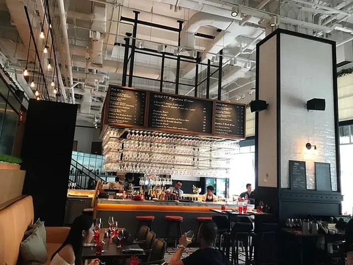 Review: Ginett is a great place for lunch, dinner and drinks - Home ...