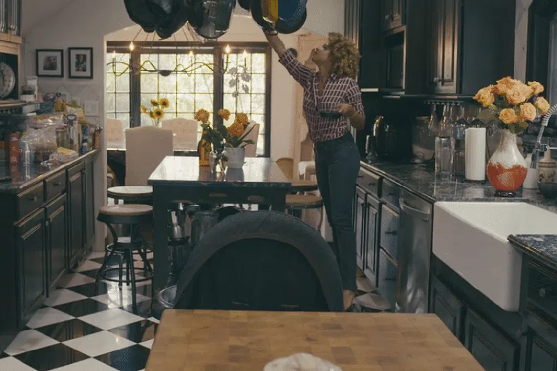House Tour: Home of Kelis, singer of hit song "Milkshake" - Home ...