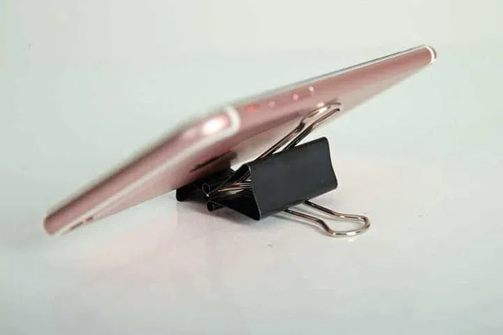 Home hacks: 12 useful ways to use a binder clip - Home & Decor ...