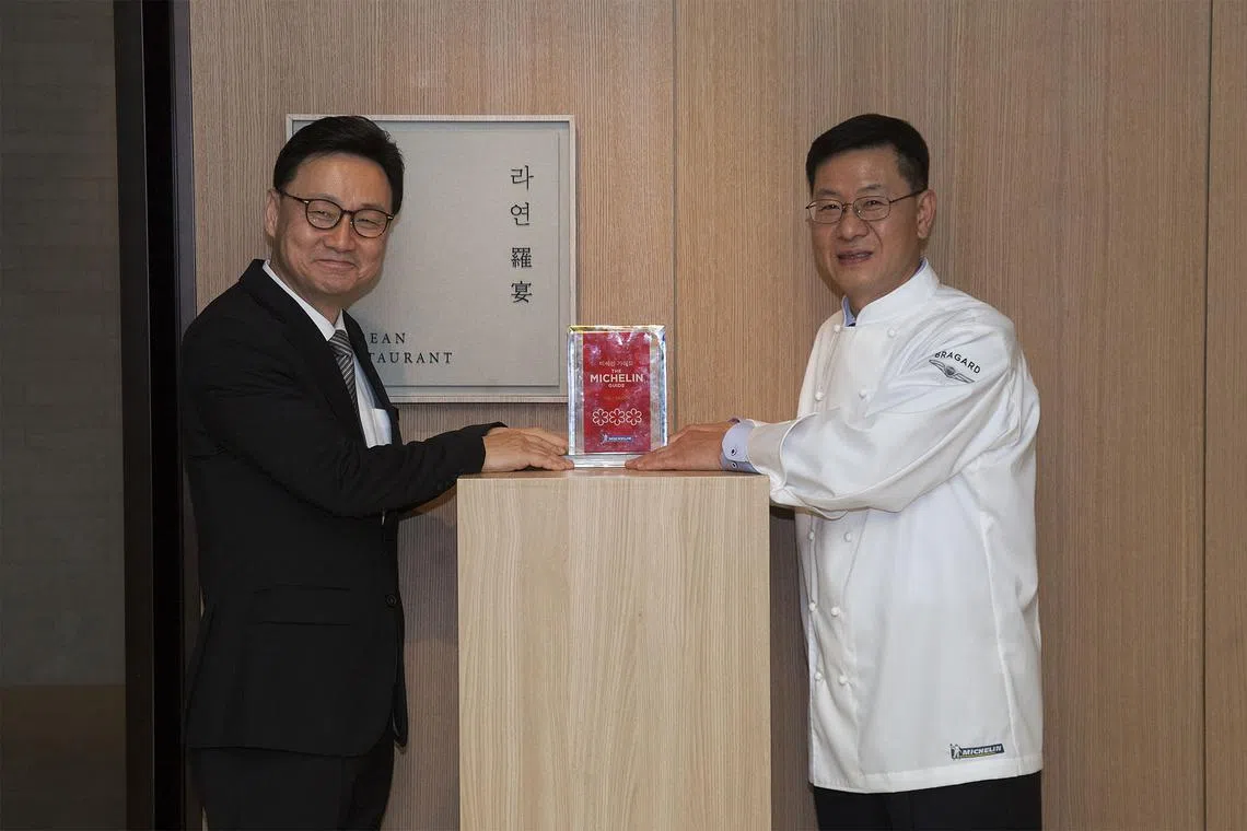 Secrets behind newly-crowned three-Michelin-starred chef Kim Sung Il at ...