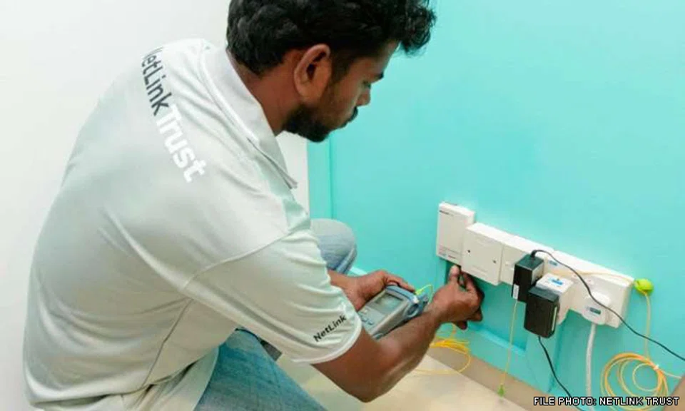 No Internet, phone calls for some in Jurong West area due to cut cable ...