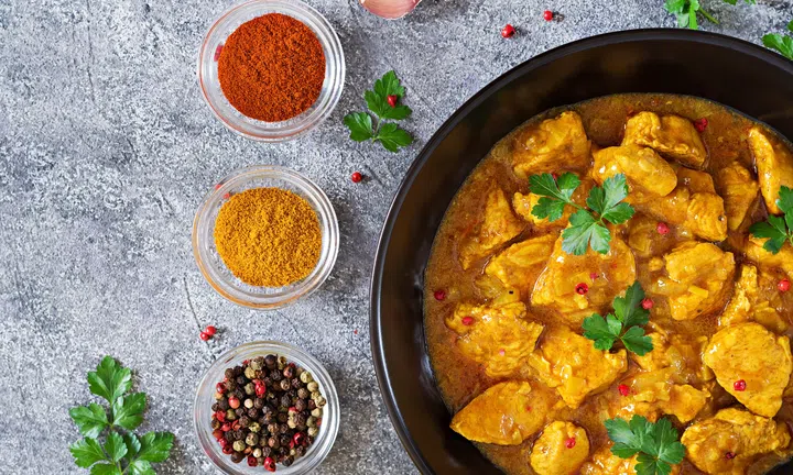 Redditor asks if it's OK to ask Indian neighbours for food: 'It smells ...