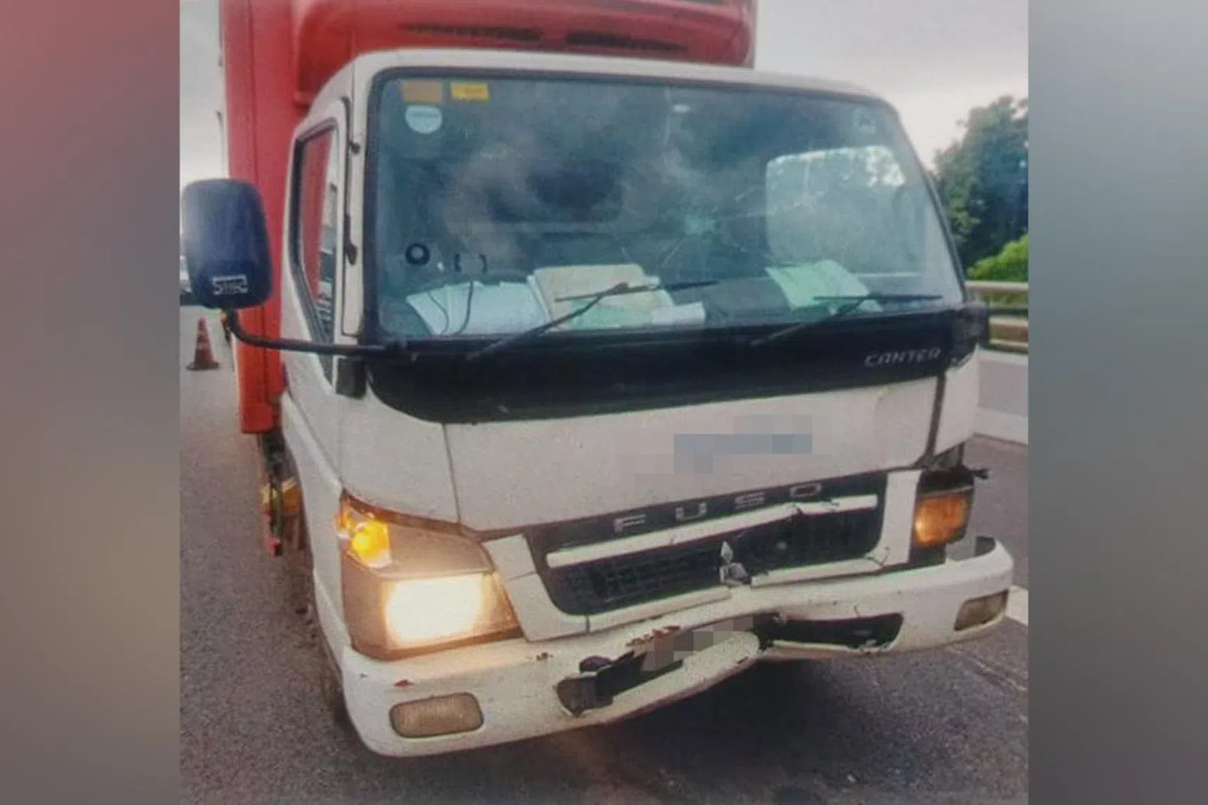 10 taken to hospital after 2 lorries collide in Jurong | STOMP