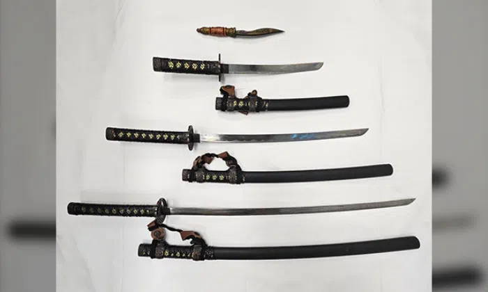 3 men arrested after arming themselves with katanas, kukri in coffee ...
