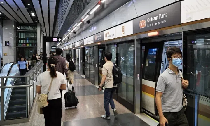 3 train disruptions in a week on TEL unrelated: SMRT | STOMP