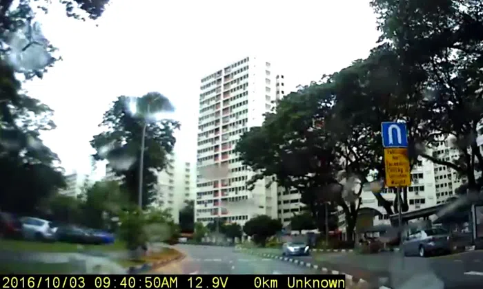 Traffic rules? What are those? See how driver goes against traffic at ...