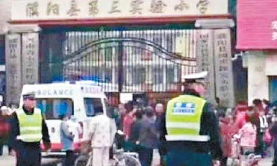 Chinese girl dies after stampede caused by 1700 Chinese primary school ...