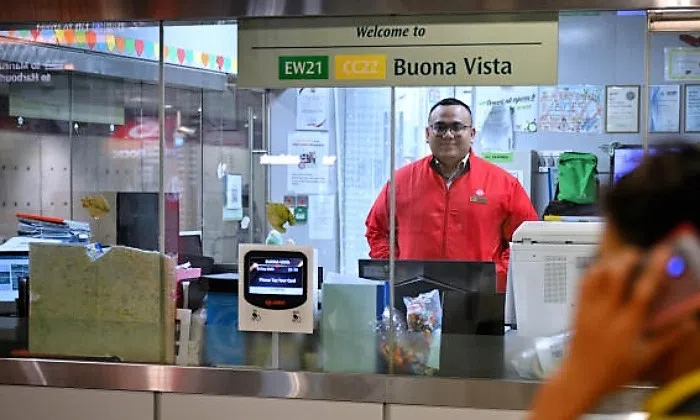 MRT station assistant manager goes beyond call of duty to help schoolgirl, lost dog get home | STOMP