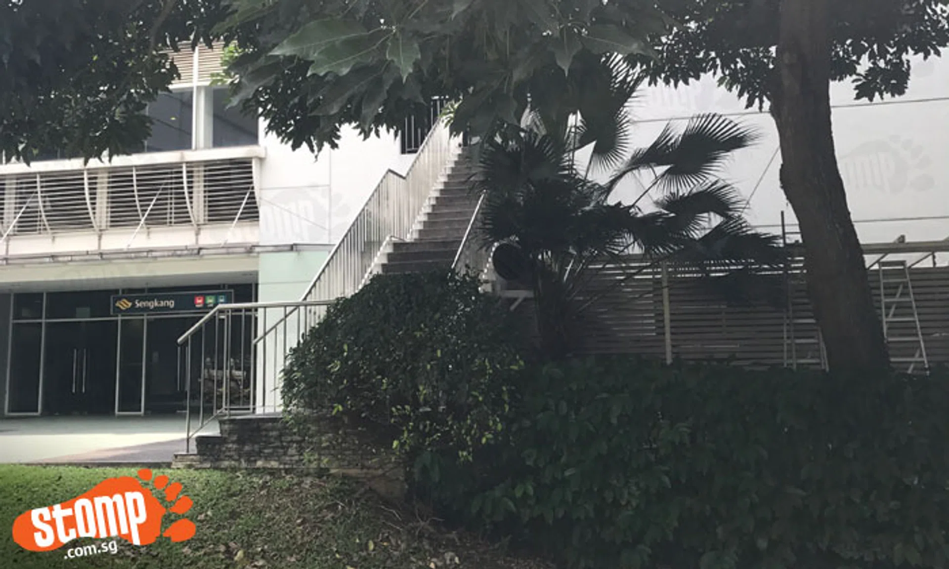 Pee-yew! What's that stink coming from Compass Heights condo? | STOMP