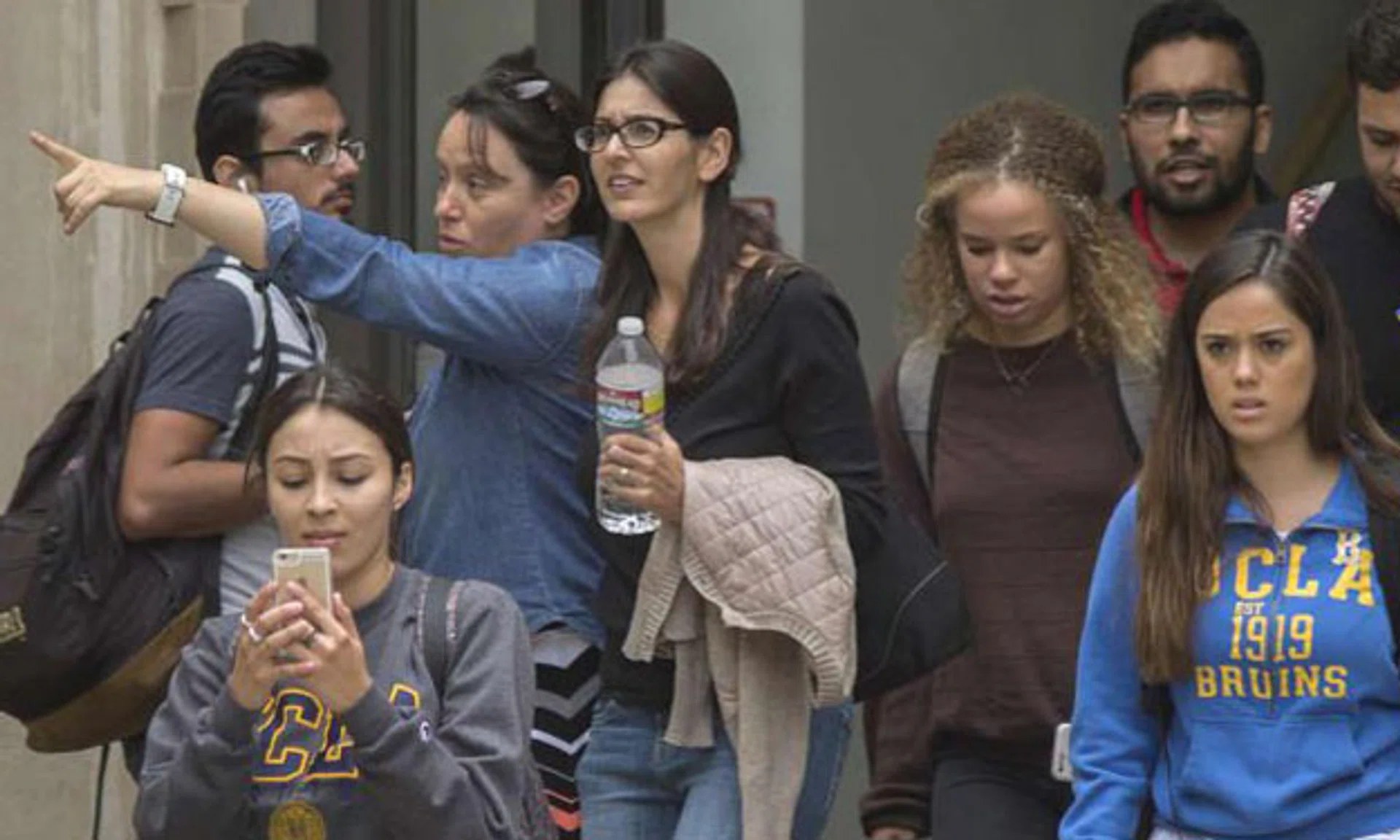 Murder-suicide kills 2 at UCLA, shuts down campus | STOMP