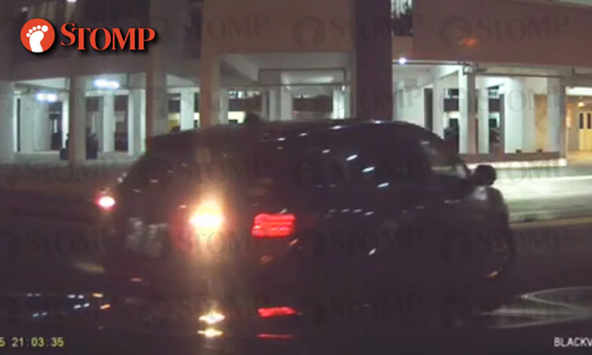 Going somewhere after hitting Kia at Boon Keng? Too bad Honda driver ...