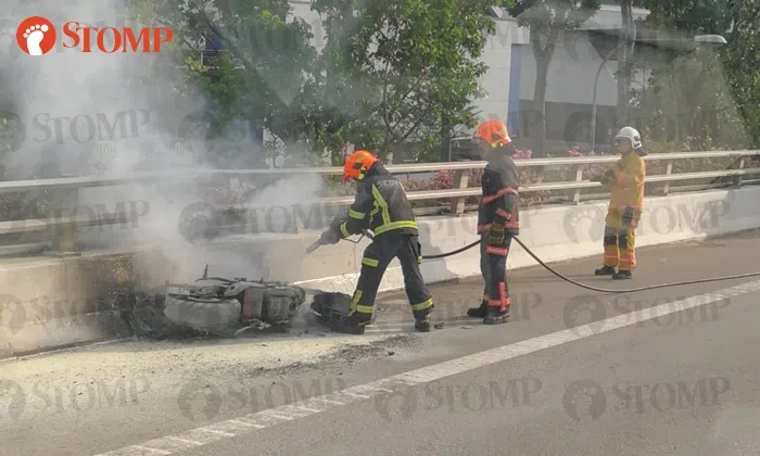 Motorcycle catches fire on AYE | STOMP