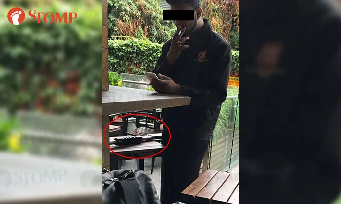 Malaysian security guard leaves shotgun unattended while on a smoke ...