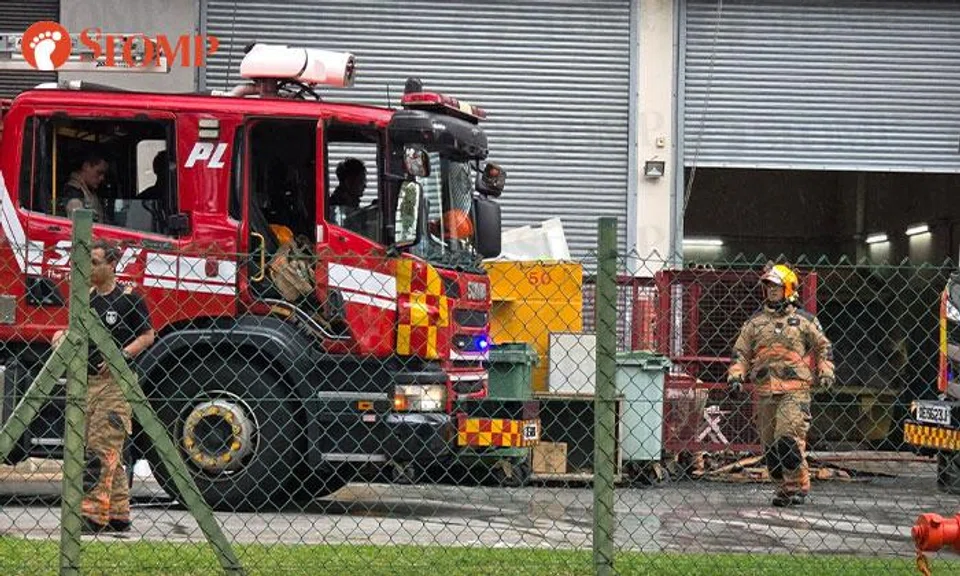 Garbage catches fire outside building in Ang Mo Kio Industrial Park | STOMP