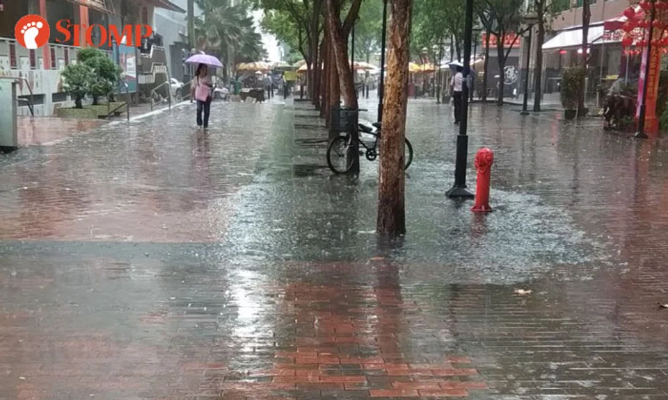 Heavy rain causes ponding at Albert Centre Market & Food Centre | STOMP