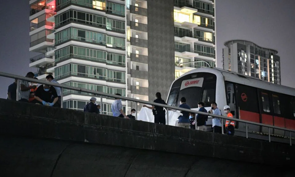 31-year-old man killed on MRT tracks, train services on East-West Line ...