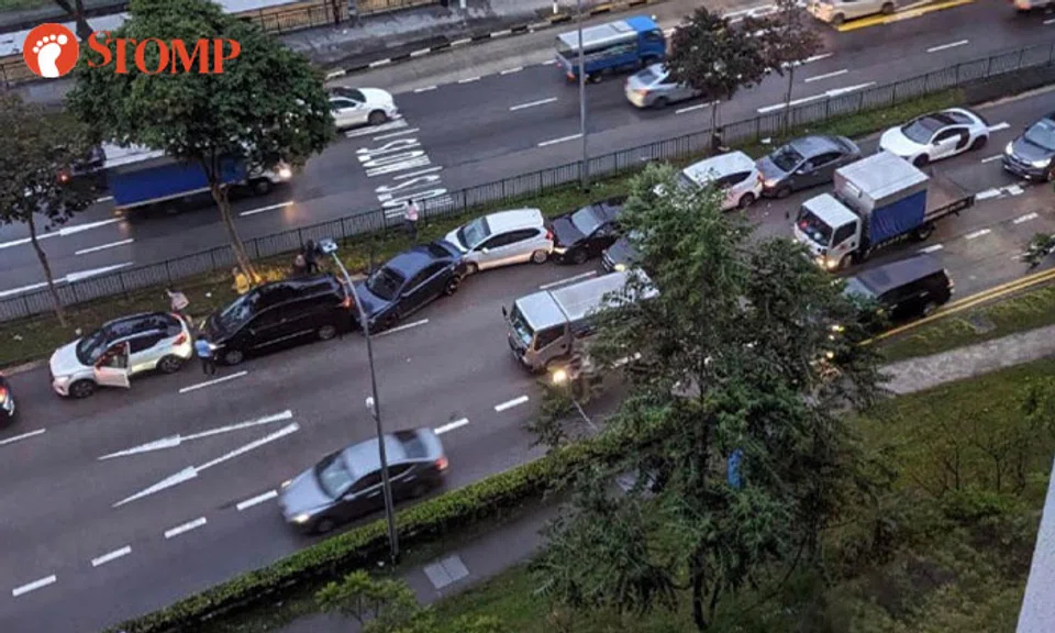 Massive chain collision along Bartley Road | STOMP