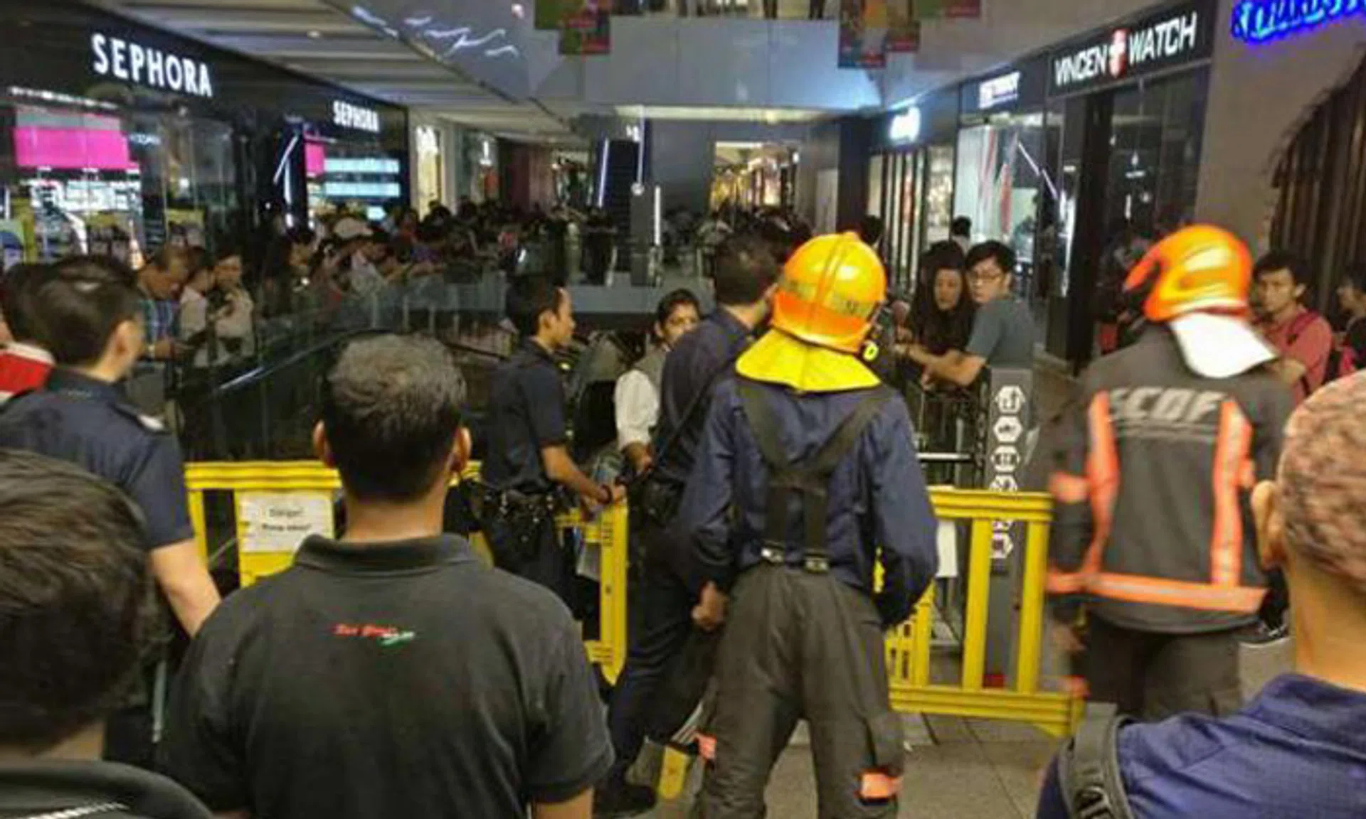 Shoppers evacuated after fire breaks out at Jem, no injuries reported ...