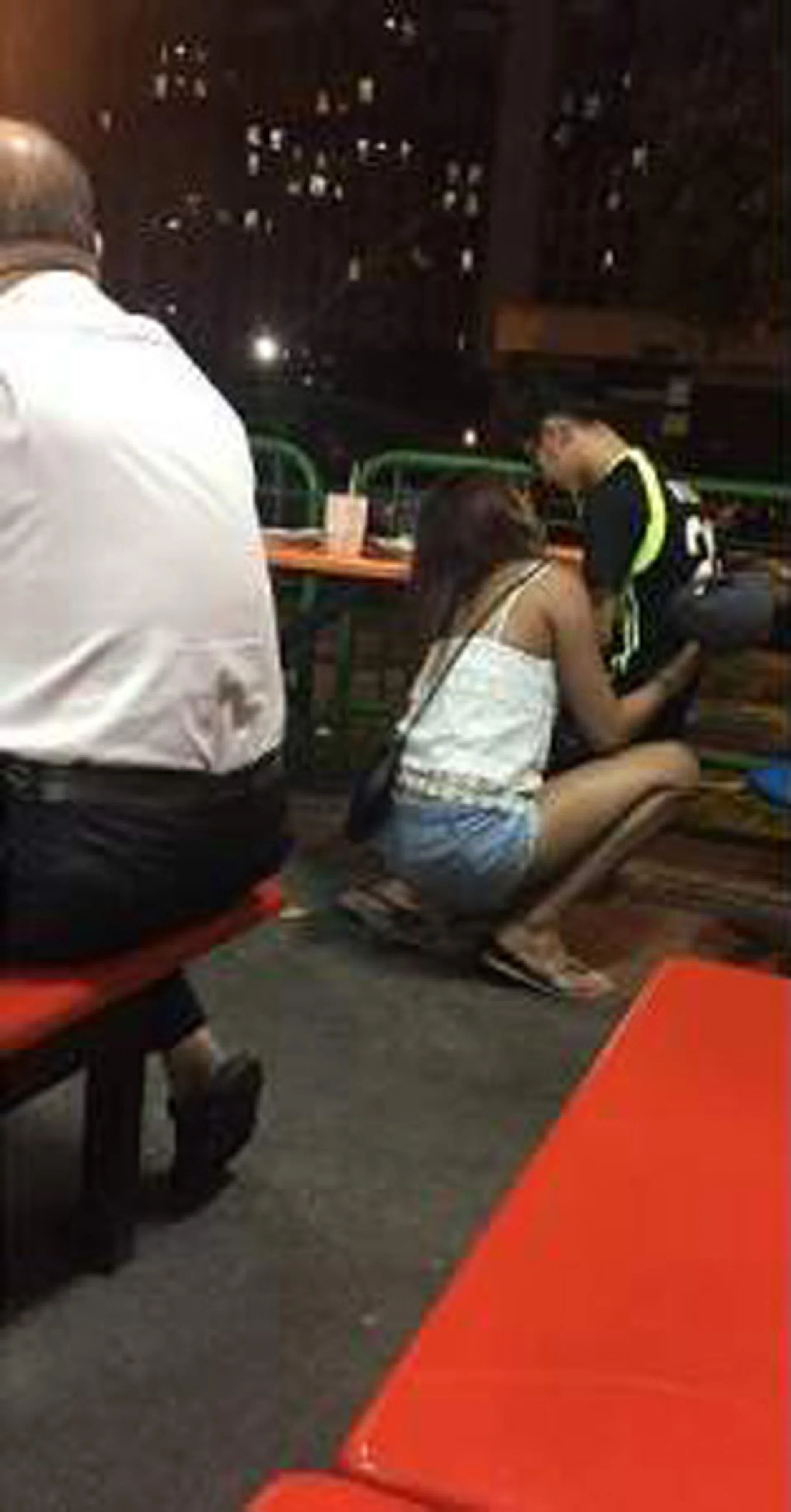 Couple at kopitiam takes PDA a little too far | STOMP