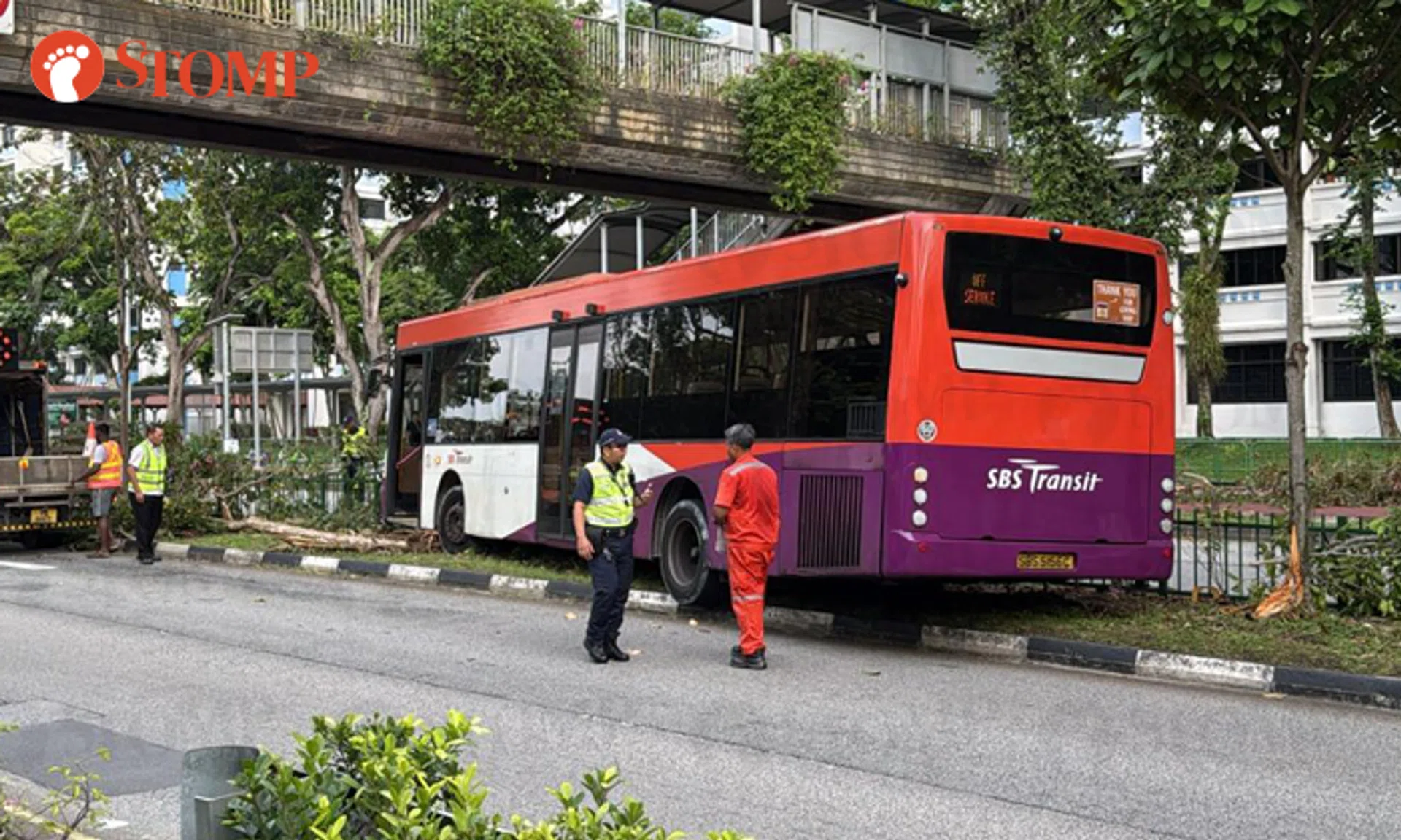 Unwell SBS Transit bus driver, 68, crashes into Hougang road divider ...