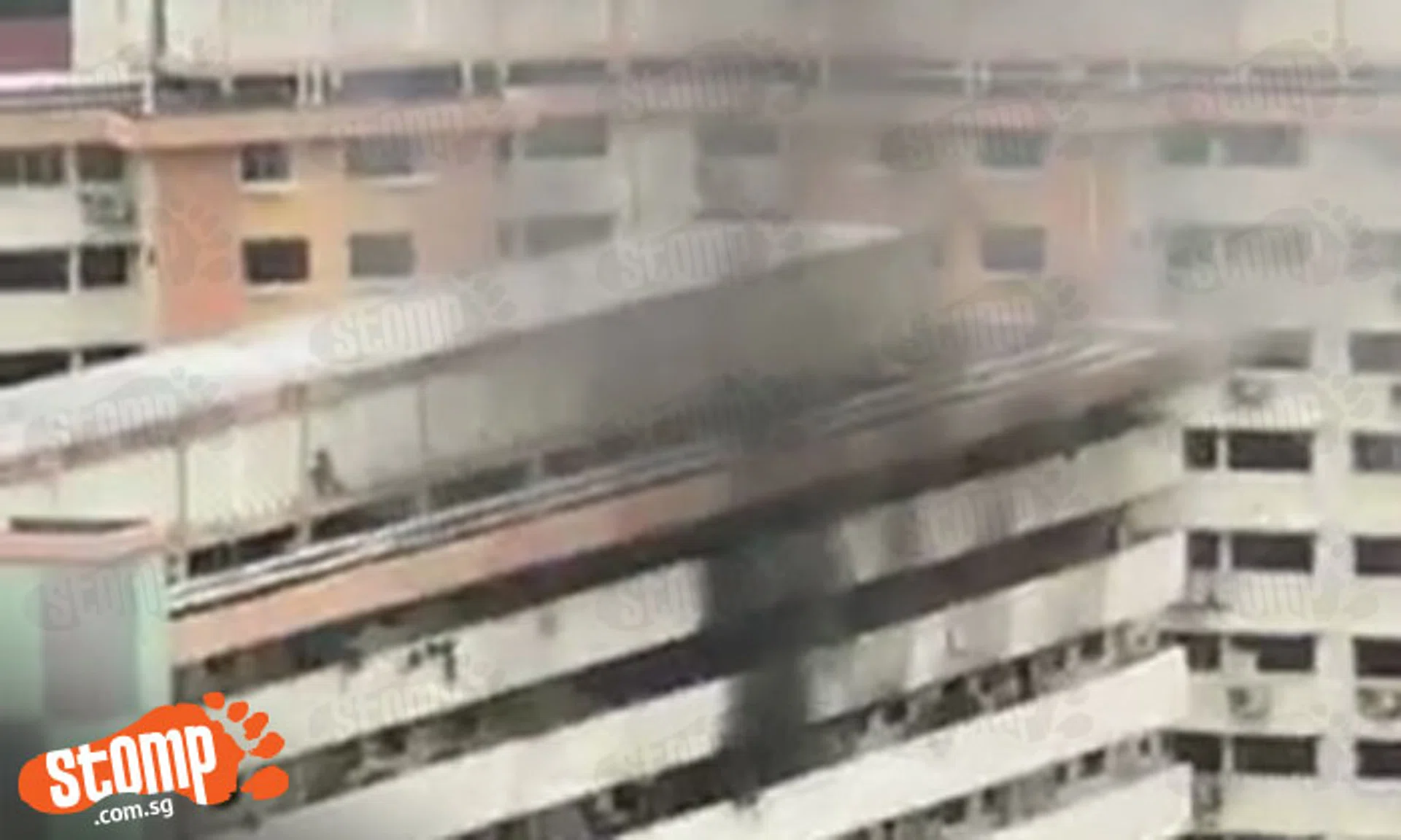 Thick black smoke seen coming from fire at Blk 29 Telok Blangah Rise ...