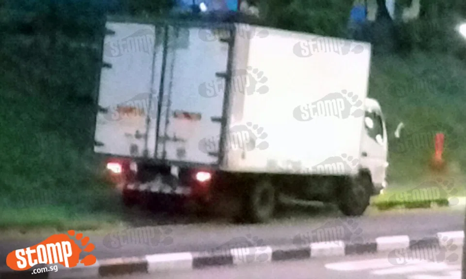Lorry driver's daily ritual: Parking on pavement when delivering goods ...