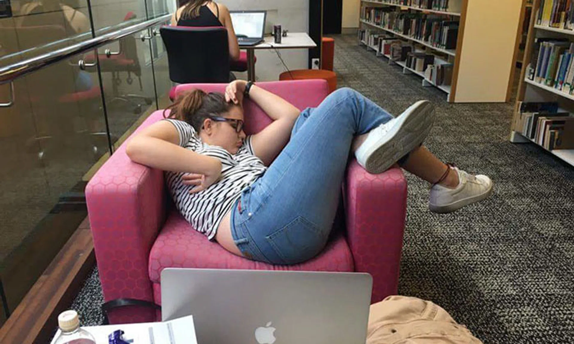 Girl falls asleep at school -- and the Internet's response is wilder ...