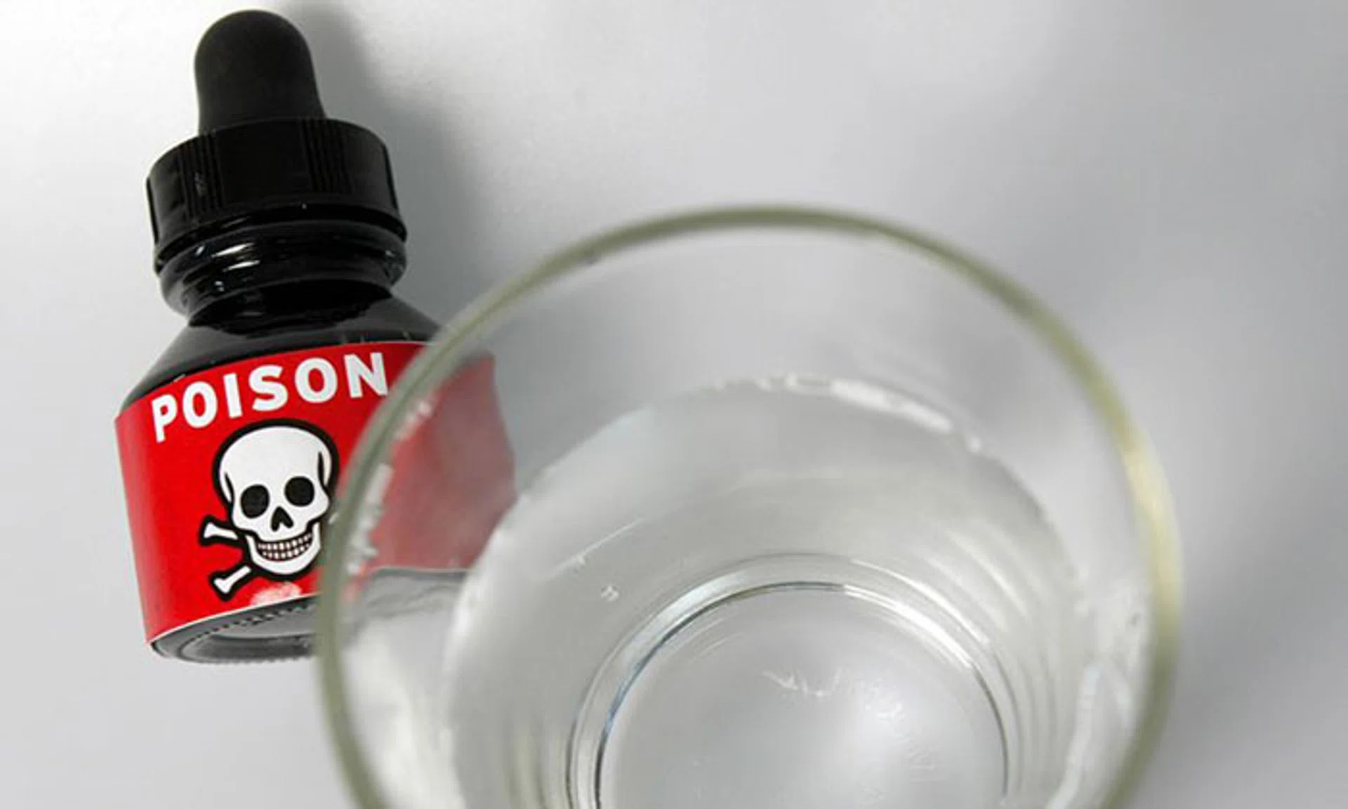 Supermarket worker tried to poison colleague..., Latest News - STOMP