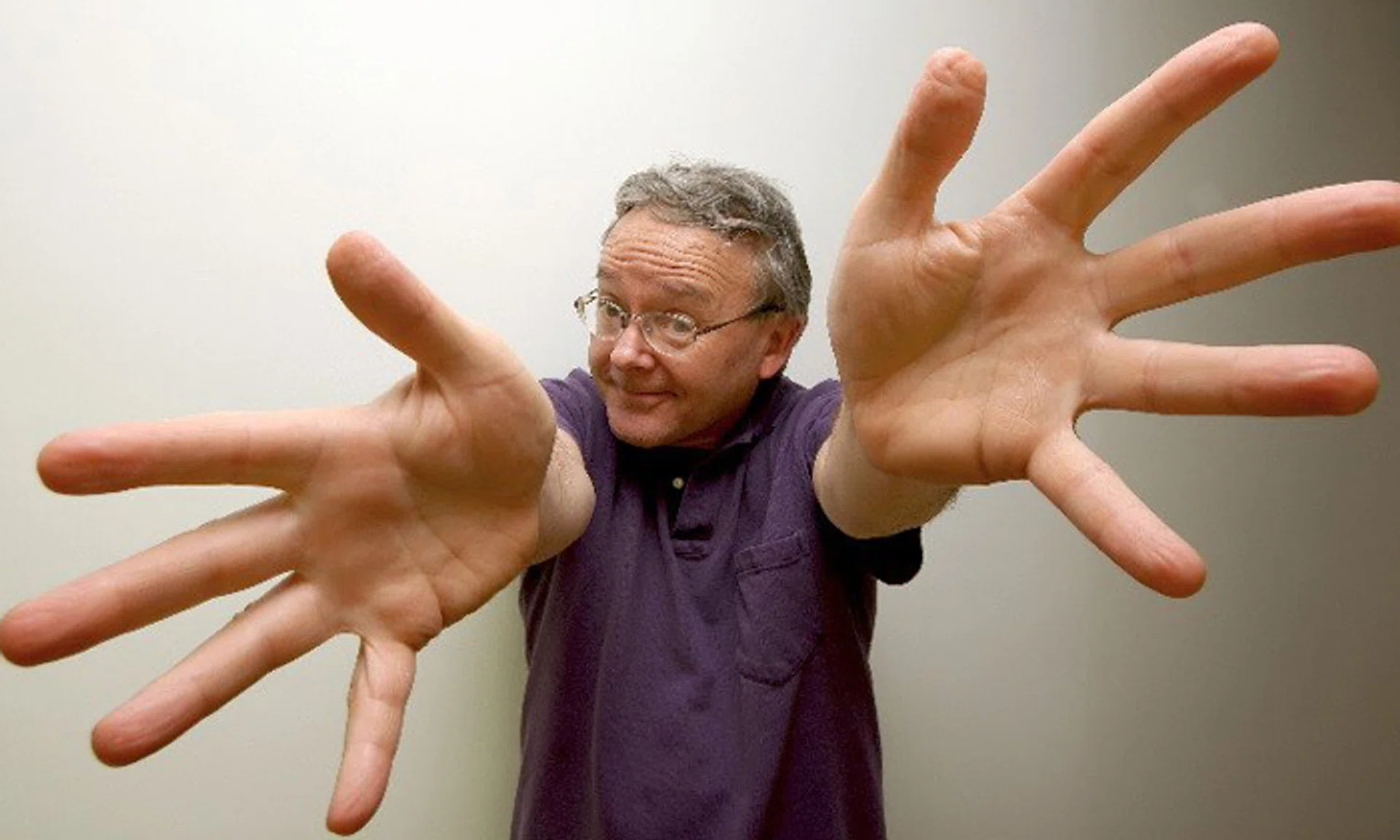 Here's what the size of your hand says about..., Latest News - STOMP