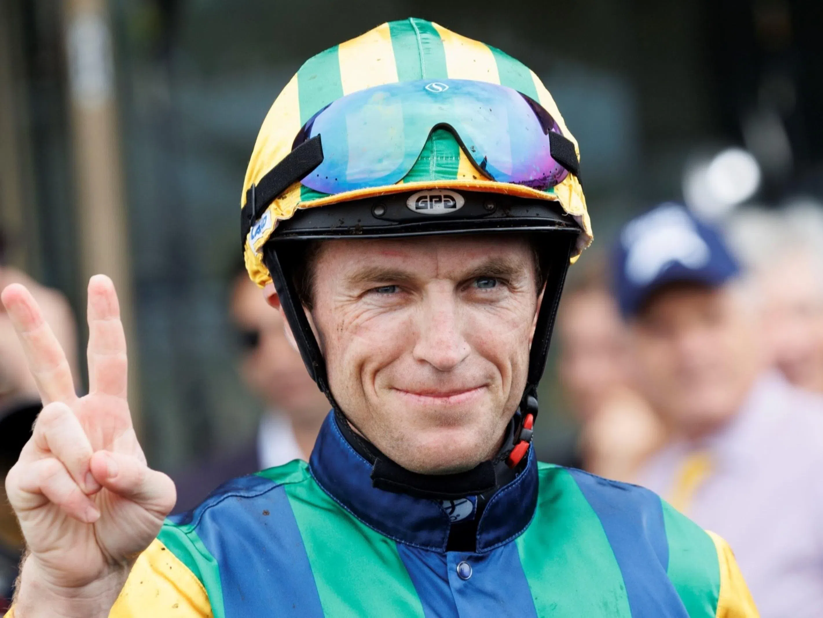 Go wide with Lavish Empire | STOMP