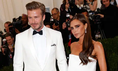 David Beckham absolutely 'spoils market' with this wedding anniversary ...