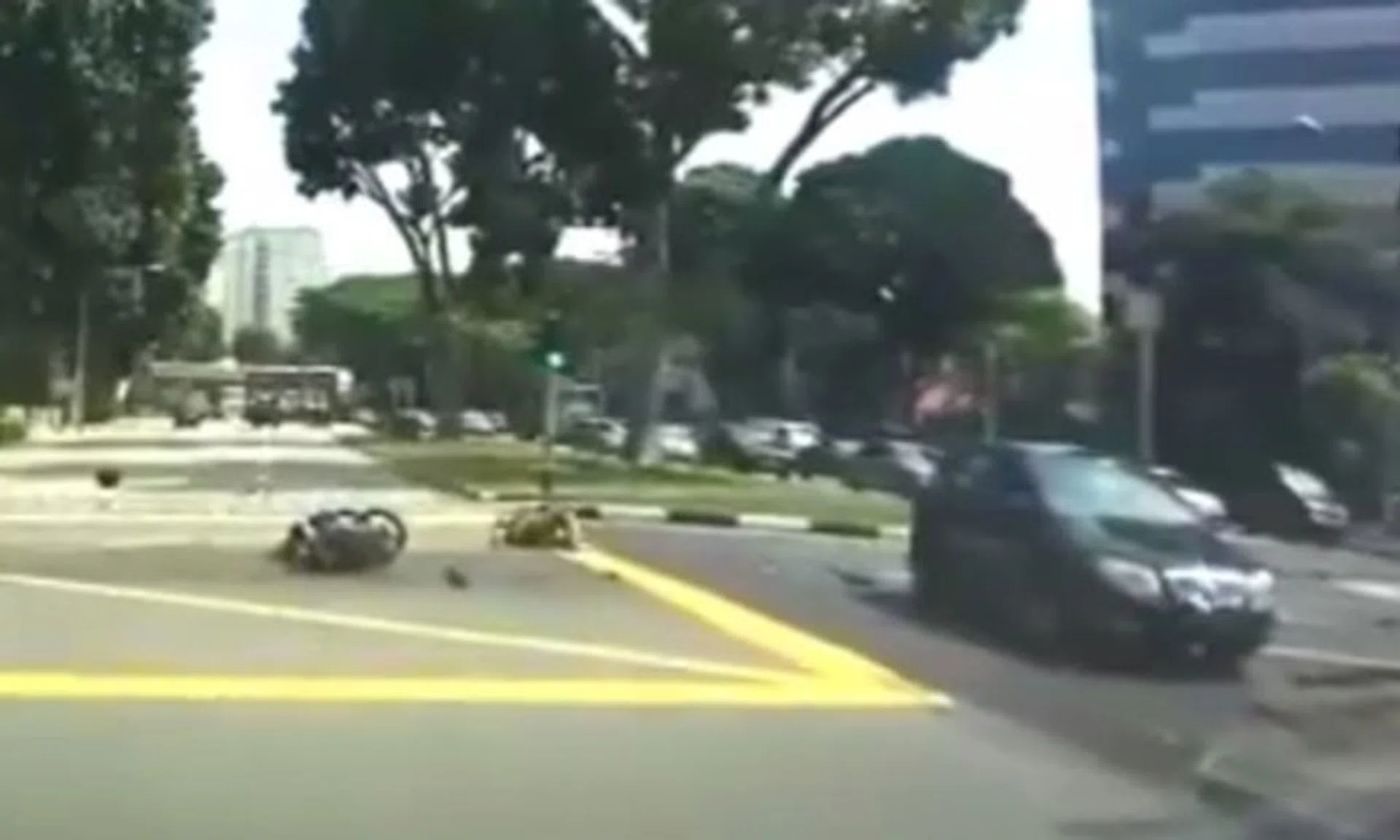 25-year-old biker injured in crash after beating red light along ...