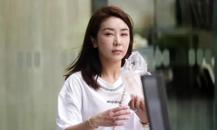 Fashion store director fined $3k for not wearing mask at Far East Plaza ...