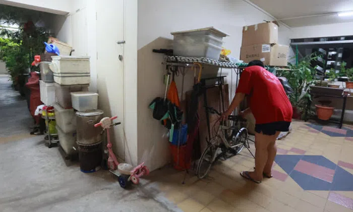 Man says town council 'should really walk the ground' to resolve clutter issue at Canberra block ...