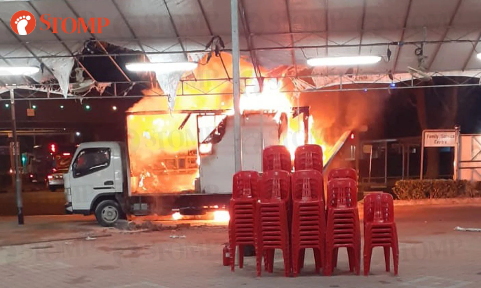 Fire breaks out in lorry's cargo compartment..., Latest News - STOMP