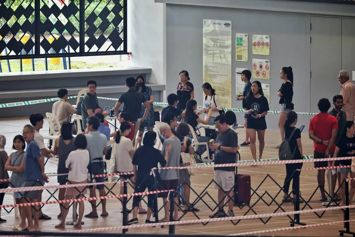 Presidential election: Singaporeans advised to vote throughout the day ...