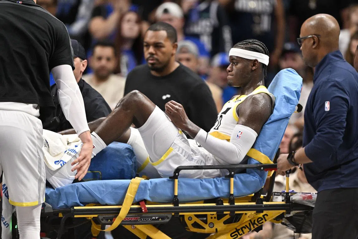 Jazz F Taylor Hendricks fractures fibula, dislocates ankle | The ...
