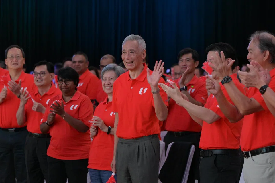 ‘I am stepping down as PM but I am not stopping work!’: PM Lee | The ...