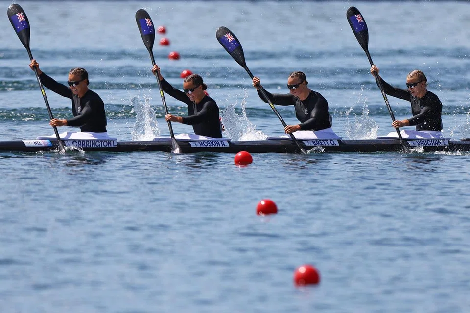 Canoeing-Carrington leads New Zealand four to kayak gold, Germany win ...