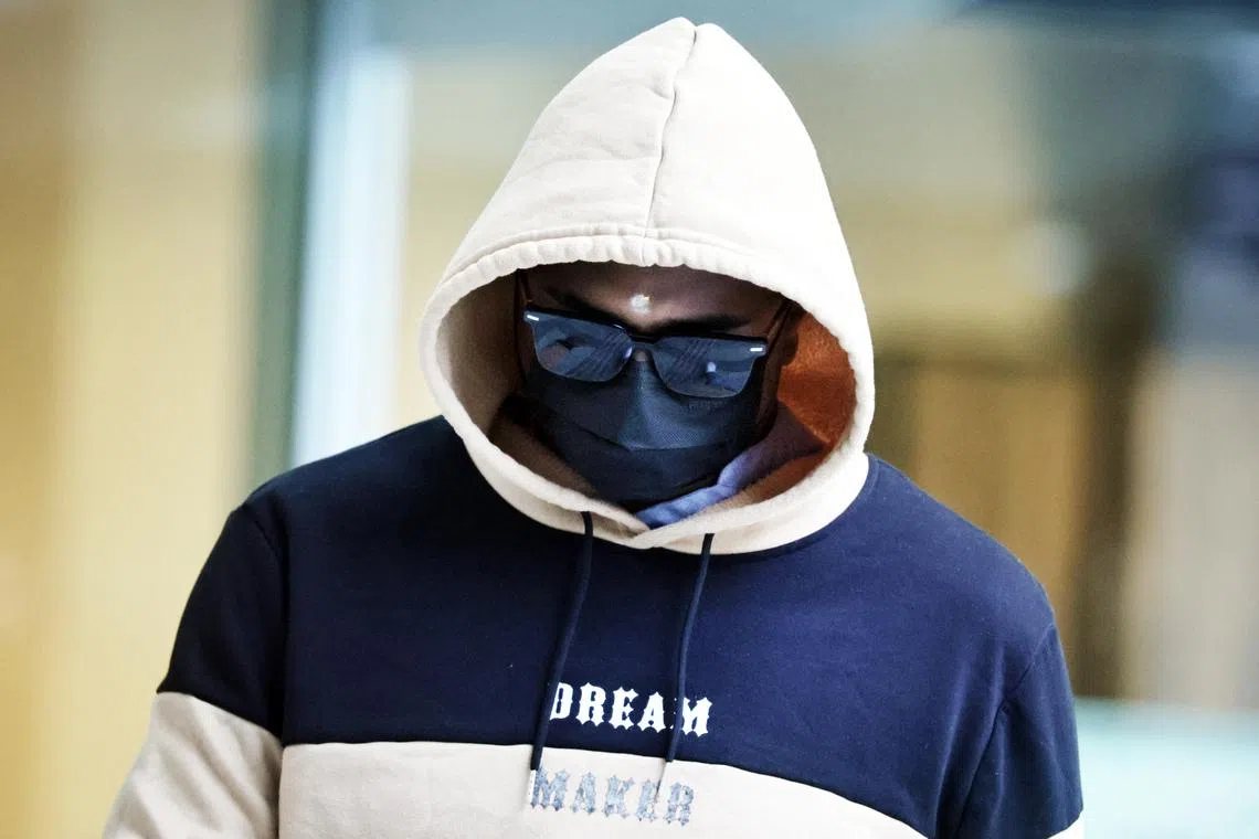 Cop who forged documents linked to cases he had investigated gets 42 ...