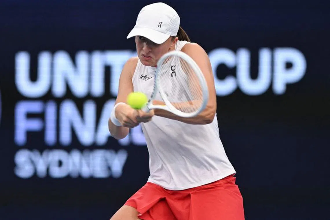 Iga Swiatek downs Angelique Kerber to put Poland ahead against Germany ...