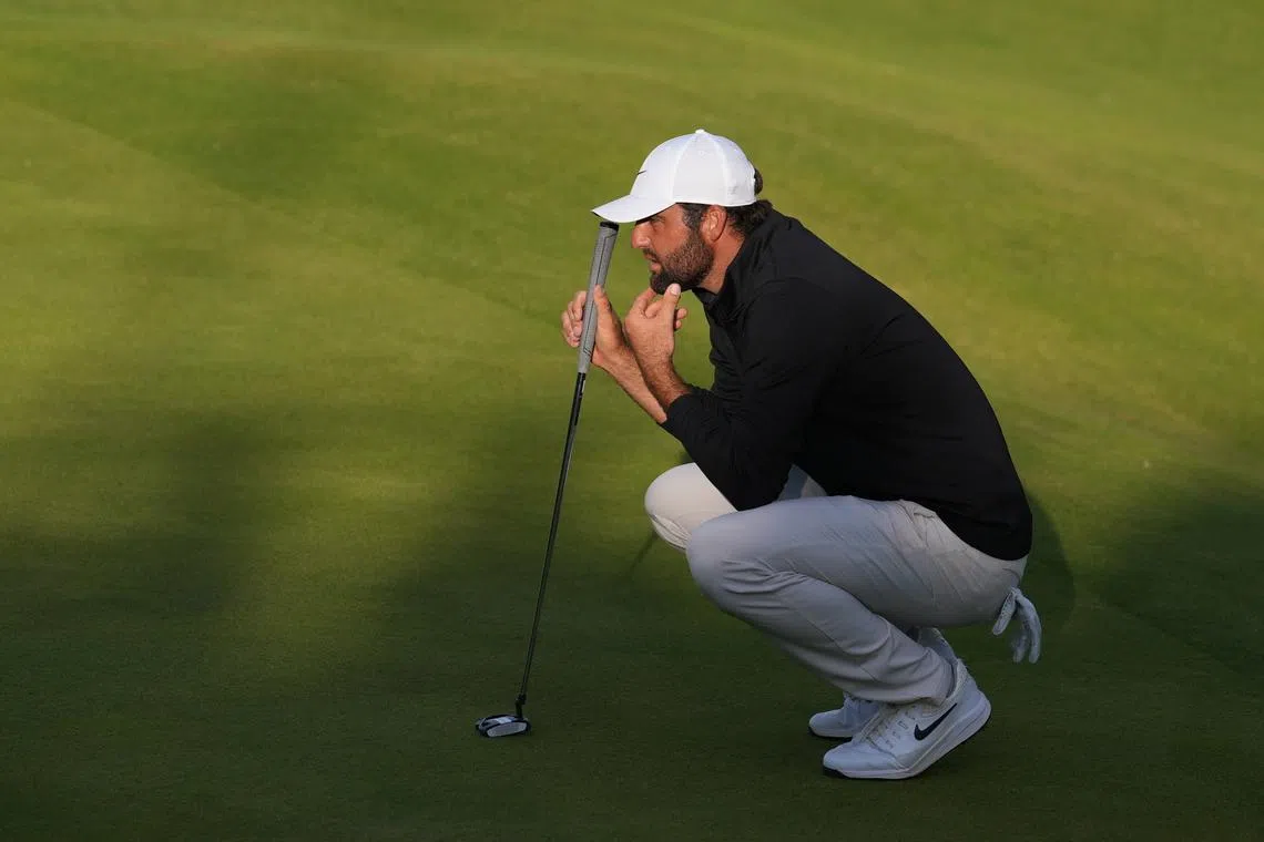 Unflappable Scheffler closes on Open glory, McIlroy still in mix | The ...