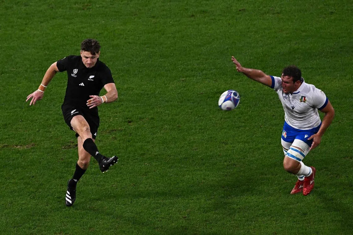 Irish World Cup dream threatened by Beauden Barrett's Gaelic football ...