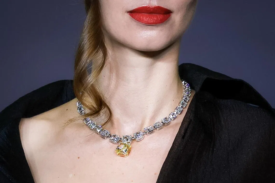 Ivy doll too infrared she has a wonderful real physique