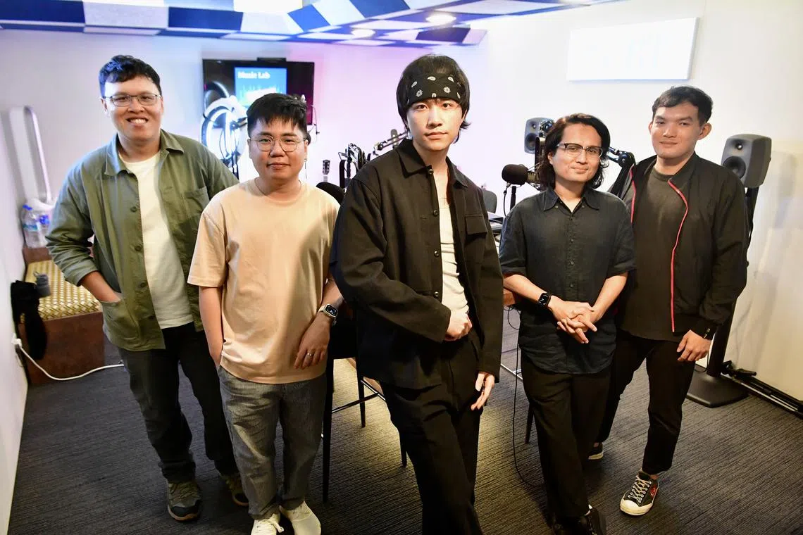 Music Lab Podcast: Singer-songwriter lullaboy: A rising name in the ...