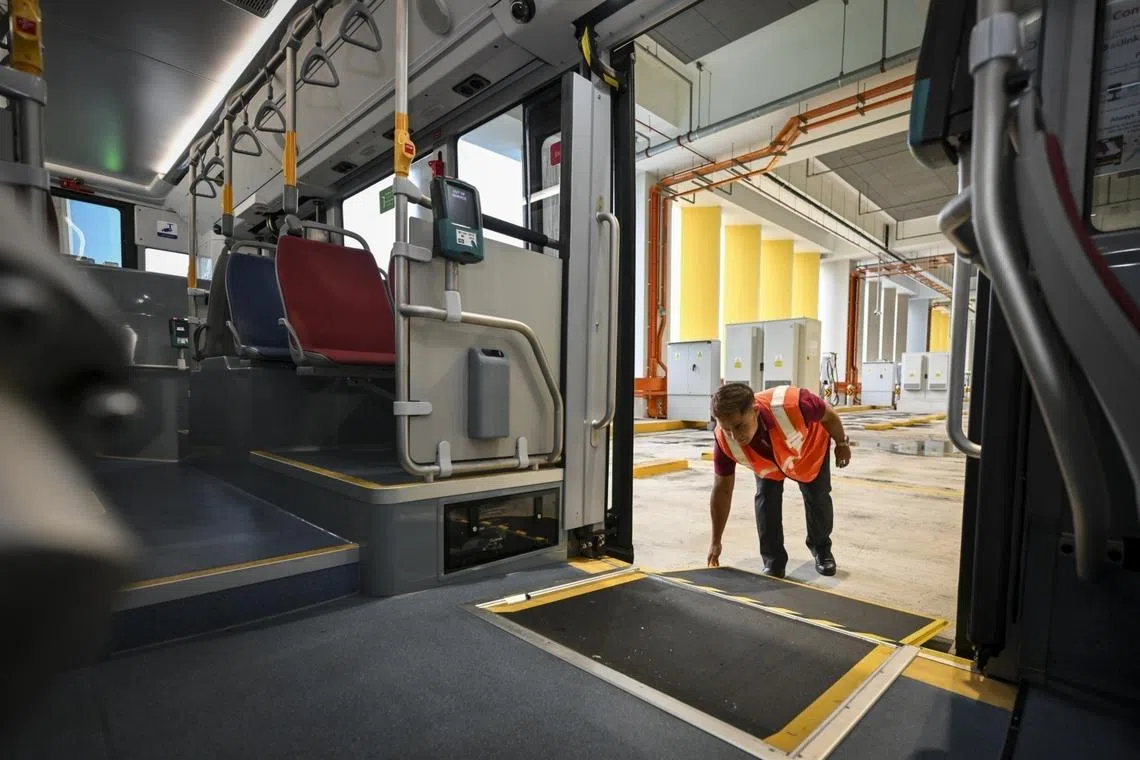 Electric buses in Singapore: A new riding and driving experience | The ...