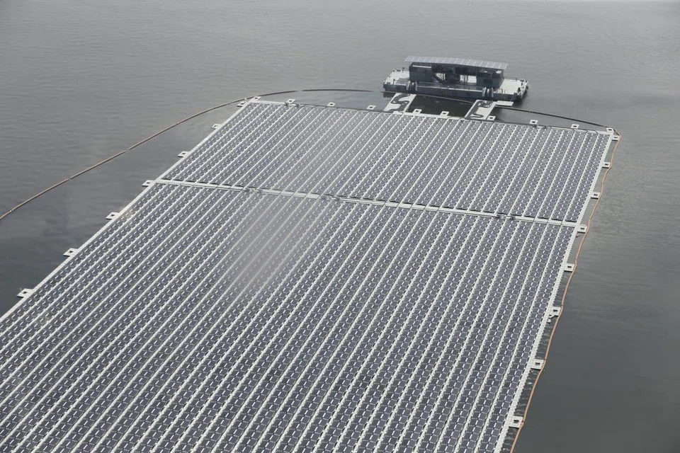 Construction of S’pore’s largest floating solar farm at Kranji ...