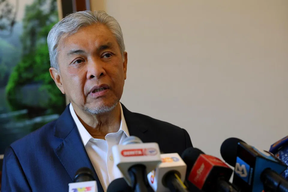 Malaysia’s DPM Zahid claims seeing royal order to move Najib to house ...